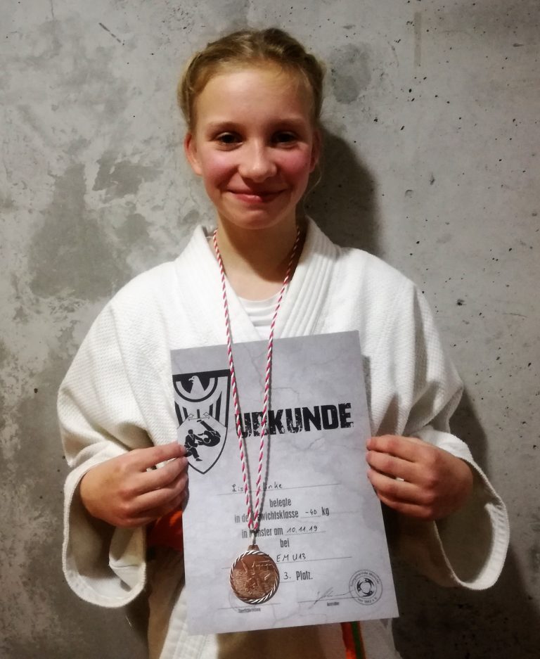 Lisa Klinke erkämpft Bronze bei der Westfalenmeisterschaft | 1. JJJC ...